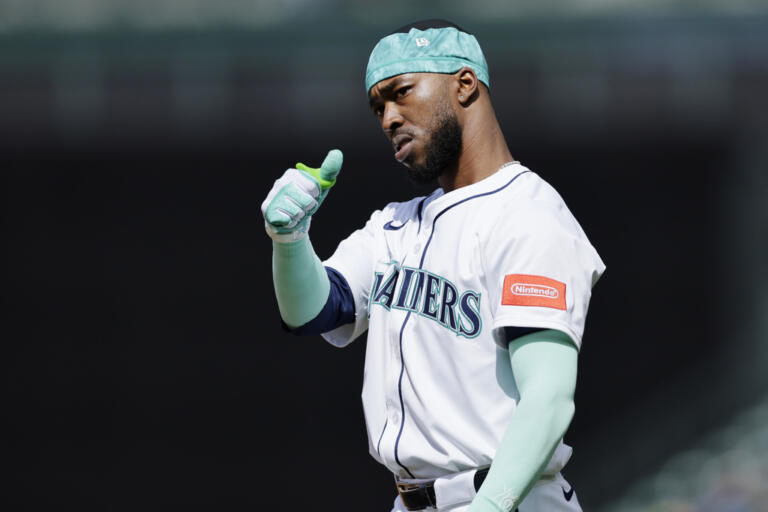Surging Mariners beat Angels 9-3 for seventh straight series win - My ...