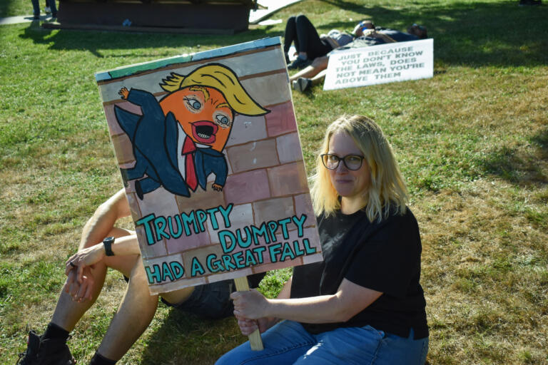 “No Kings” rally brings thousands to the streets of Bellingham ...