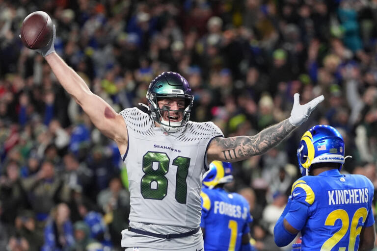Northwest Sports Update: Seahawks clinch playoffs in TNF thriller ...